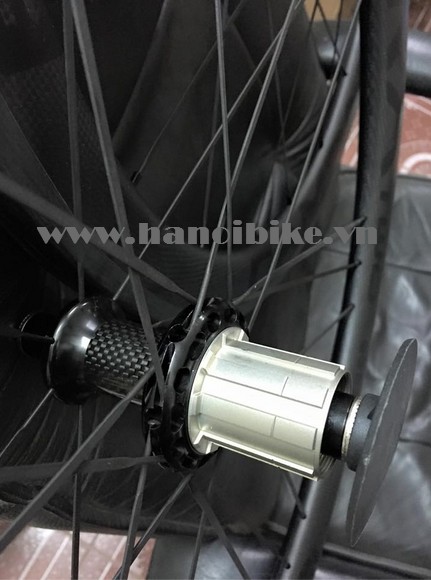 bảo hành : 1 năm sử dụng nếu không phải tác động từ lực bên ngoài làm hỏng